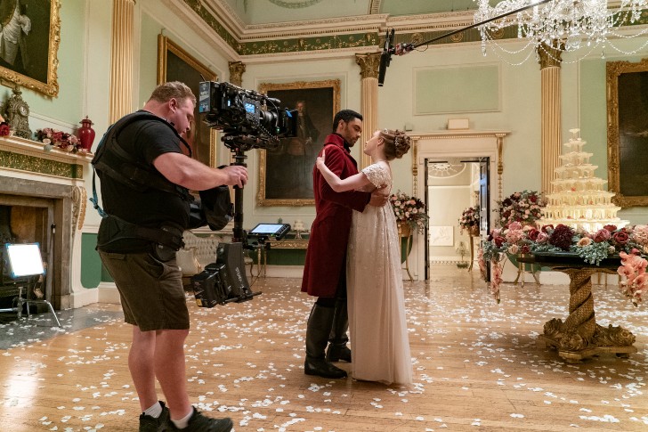 Revelan El Detrás De Cámara De “bridgerton” La Serie Del Momento